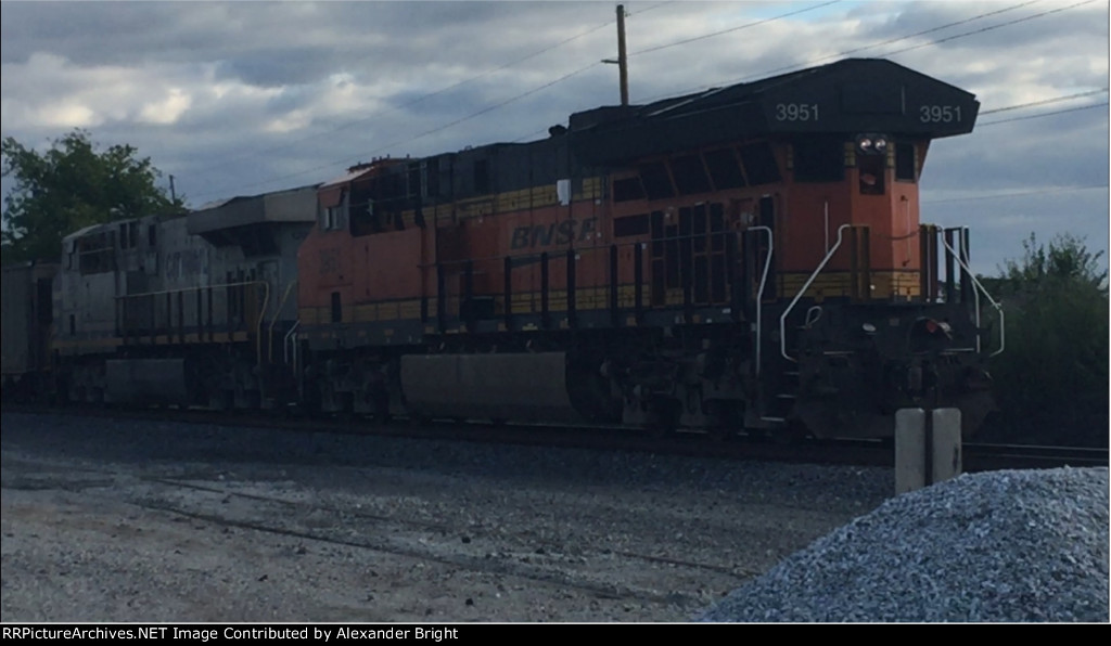 BNSF 3951